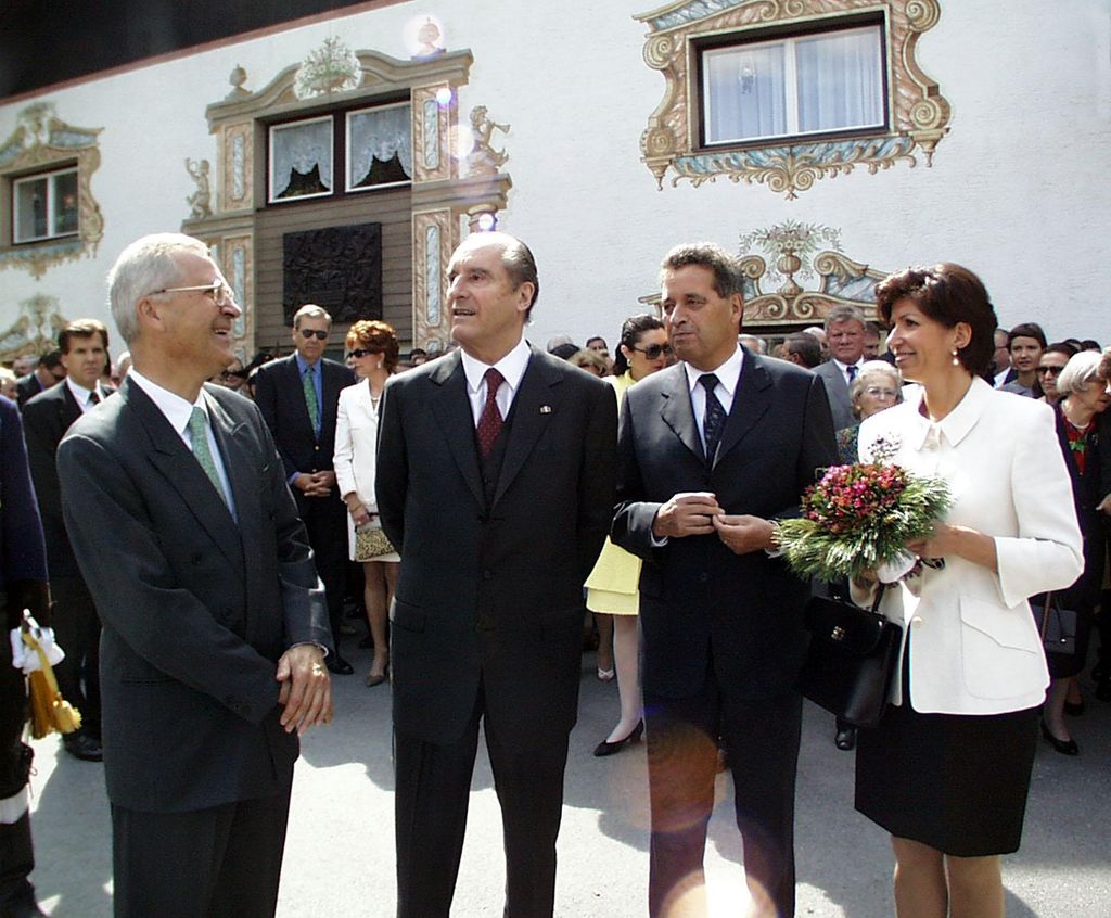 Swarovski Optik feiert Geburtstag - BILD