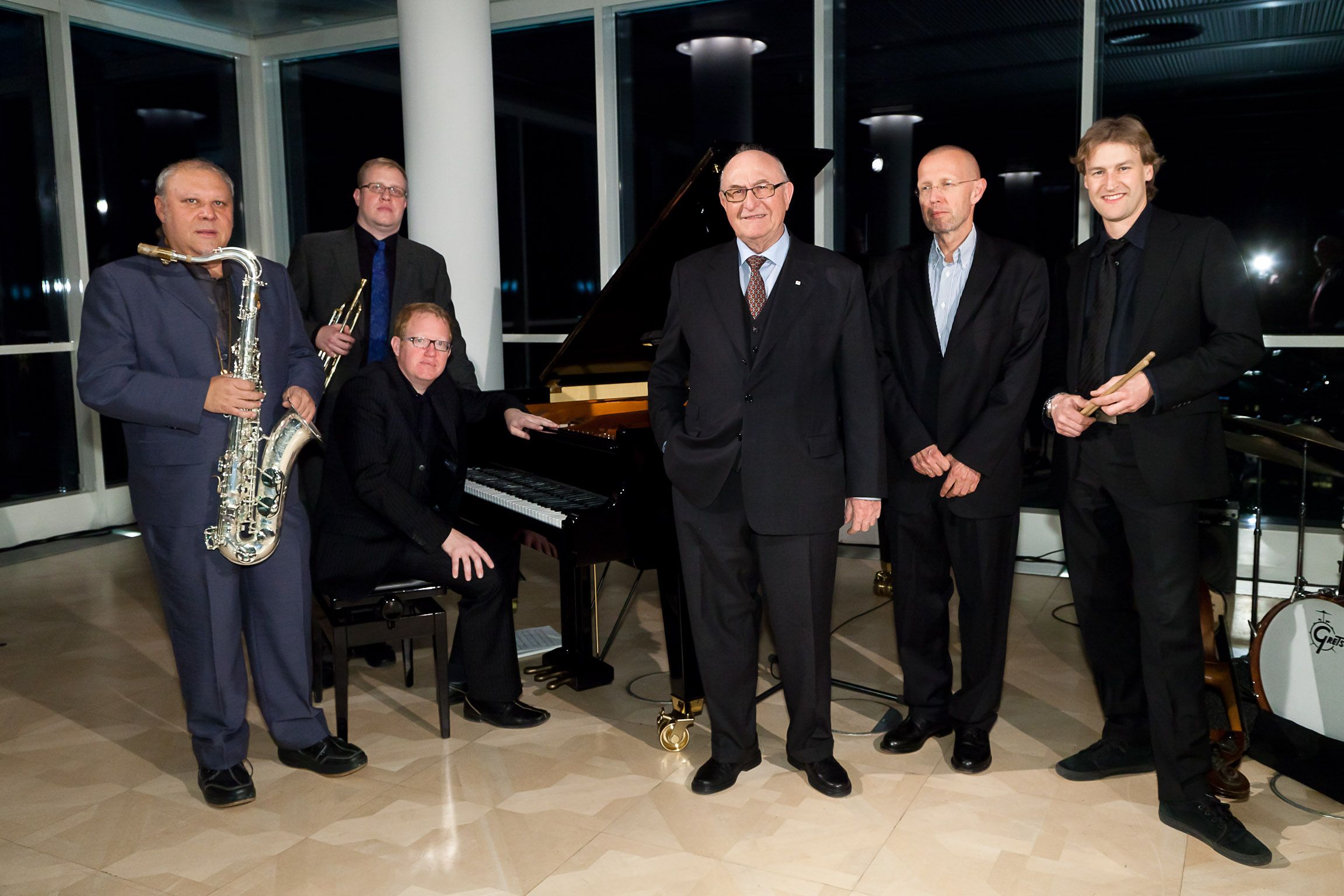 Kunst im Turm: Jazz Abend mit T. Lakatos Quintett feat. Axel Schlosser ...