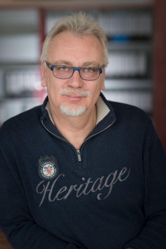 ELLA holt Gerald Simon an Bord