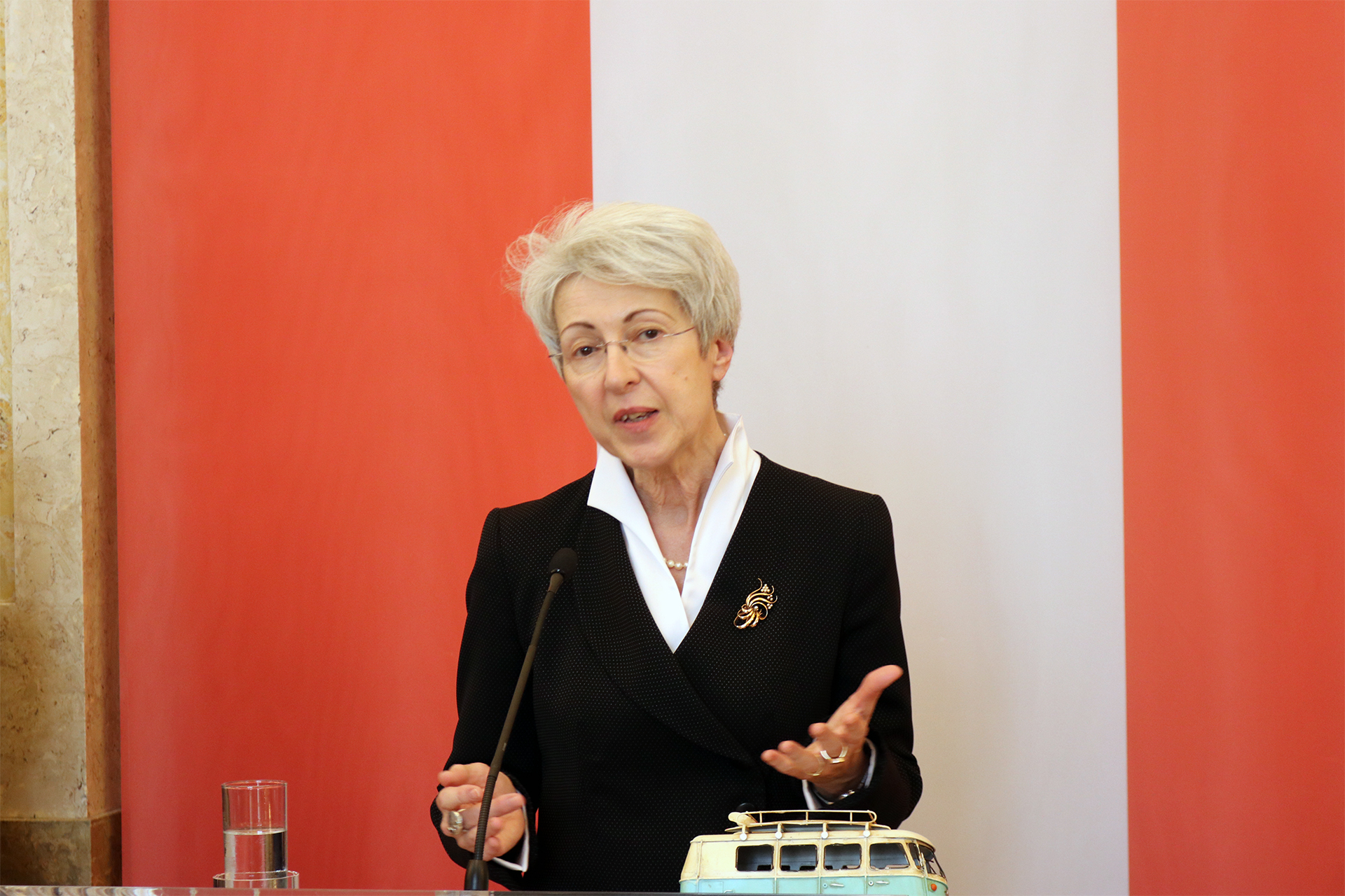 BMDW: Elisabeth Udolf-Strobl übernimmt Amtsgeschäfte