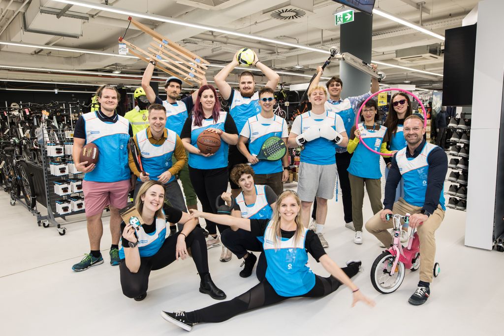 Decathlon-Mitarbeiter:innen können ab dem 3. Dienstjahr zwischen ...