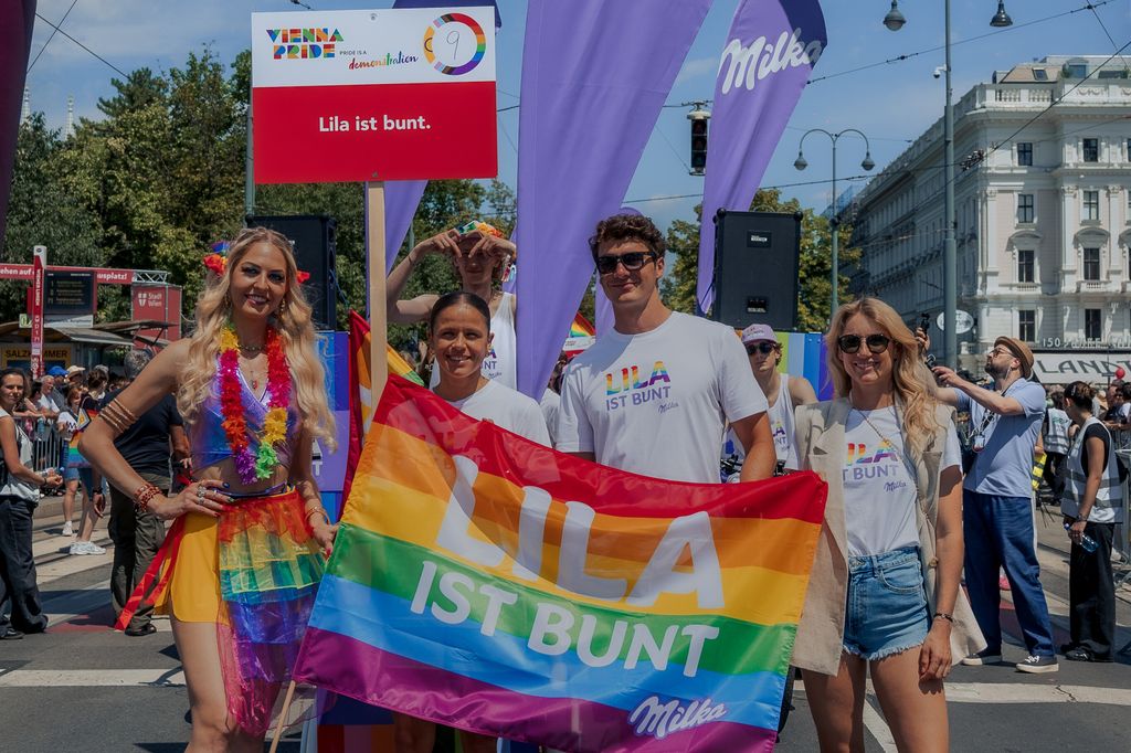 „Lila ist bunt“: Milka feierte die Vielfalt bei der Vienna Pride 2024