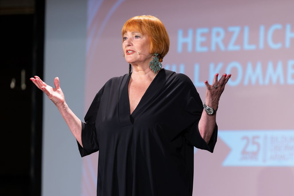 Jugend Eine Welt-Botschafterin Chris Lohner: „Bitte helfen Sie den ...