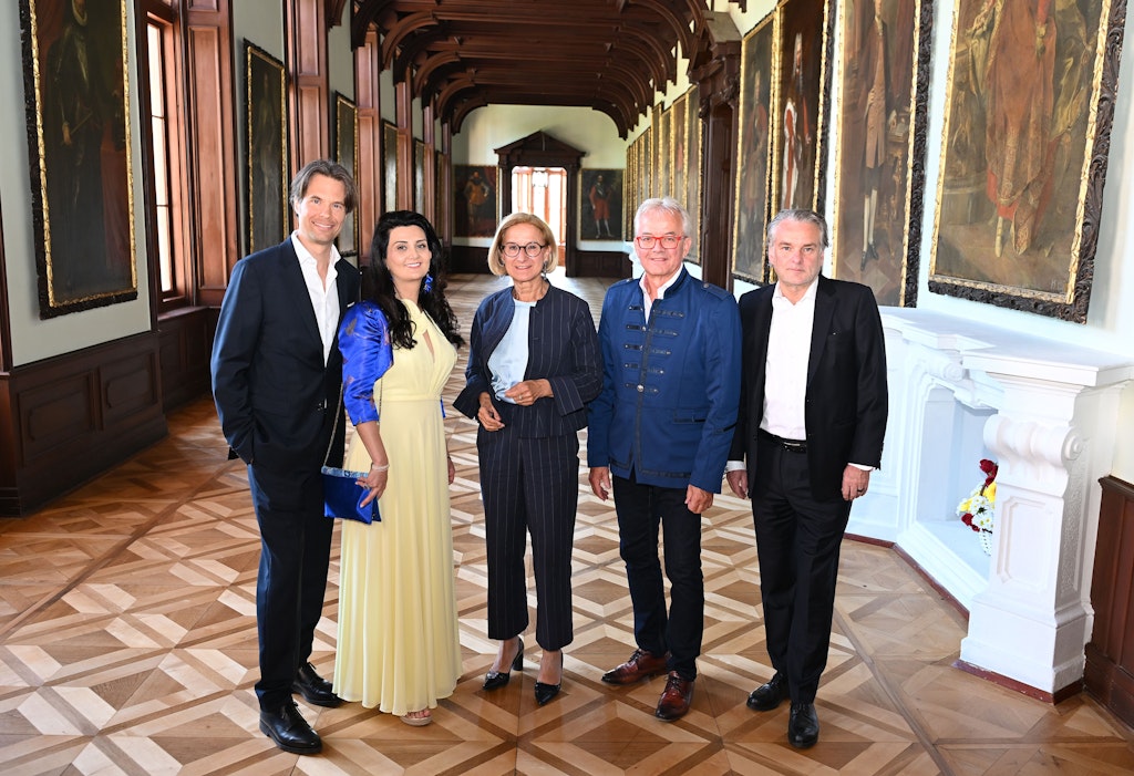 Schloss Prugg öffnet sich Öffentlichkeit mit neuem Kultur- und ...