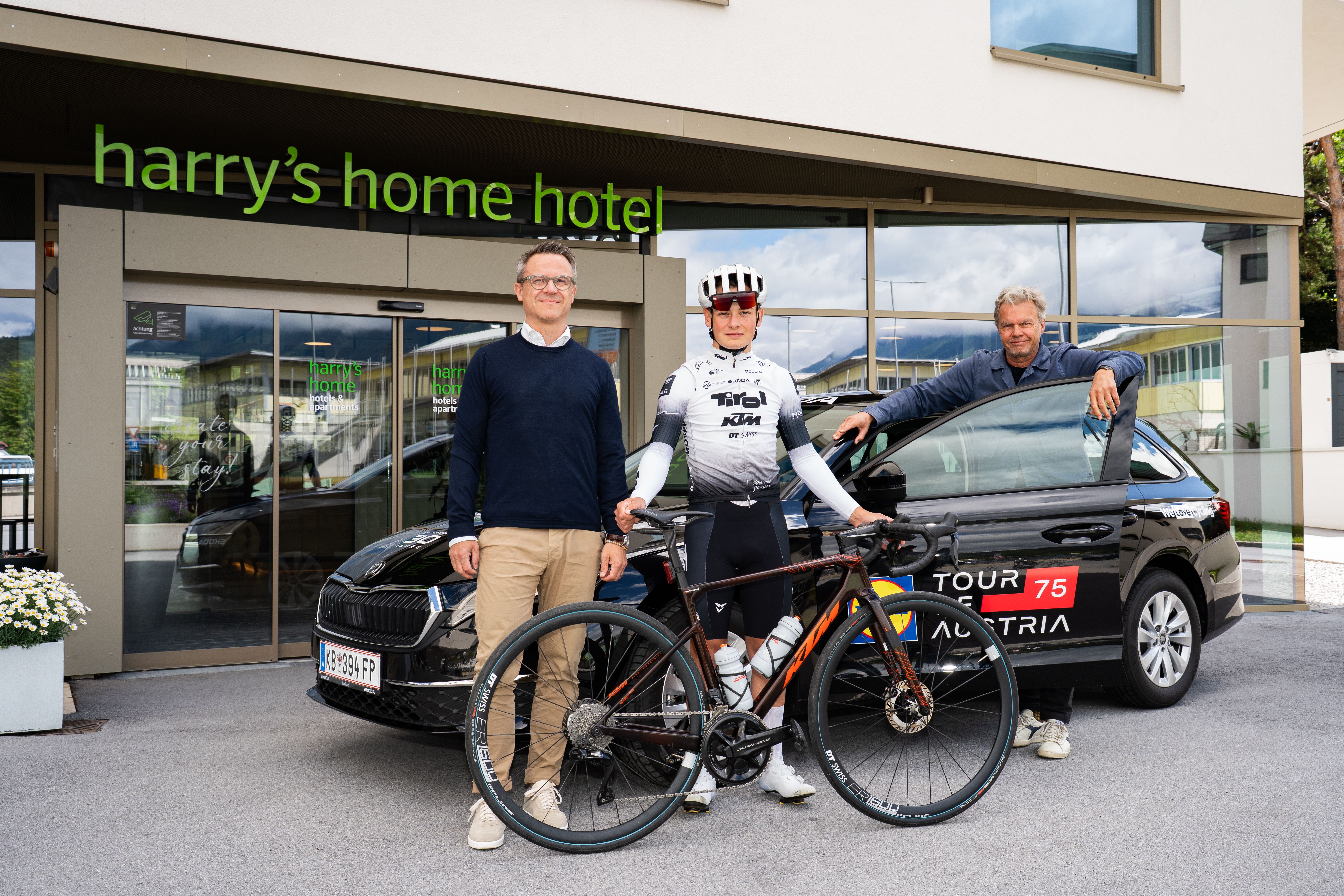 2.500 Kilometer, 36 Tonnen und 1.400 Gäste: So organisiert harry's home ...